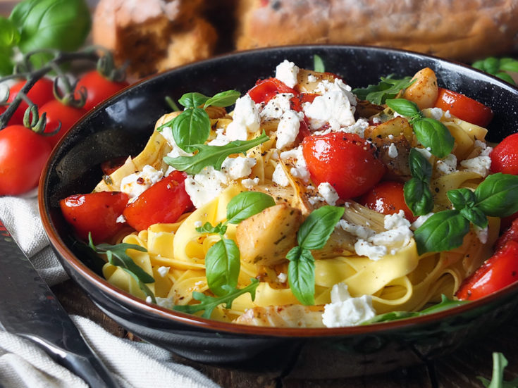 10-Minute Tagliatelle with Cherry Tomatoes, Artichokes, Feta & Rocket ...
