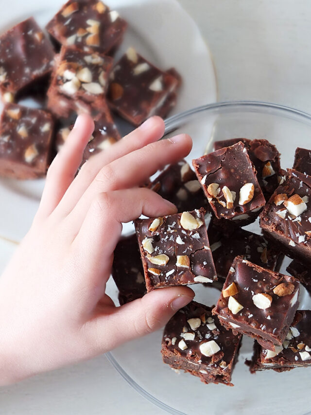 Classic Fruit & Nut Chocolate Fudge - Elizabeth's Kitchen Diary