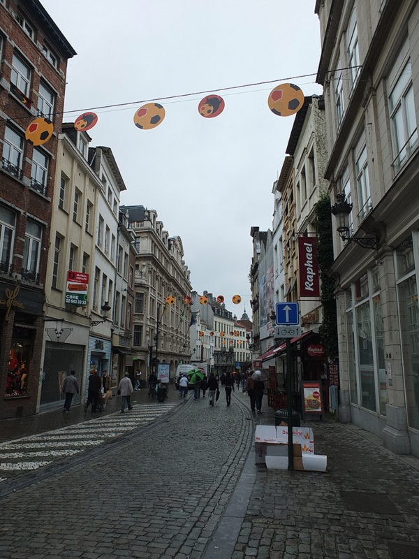 Boulets à la Liégeoise - a Classic Belgium Meatball Recipe - Elizabeth ...