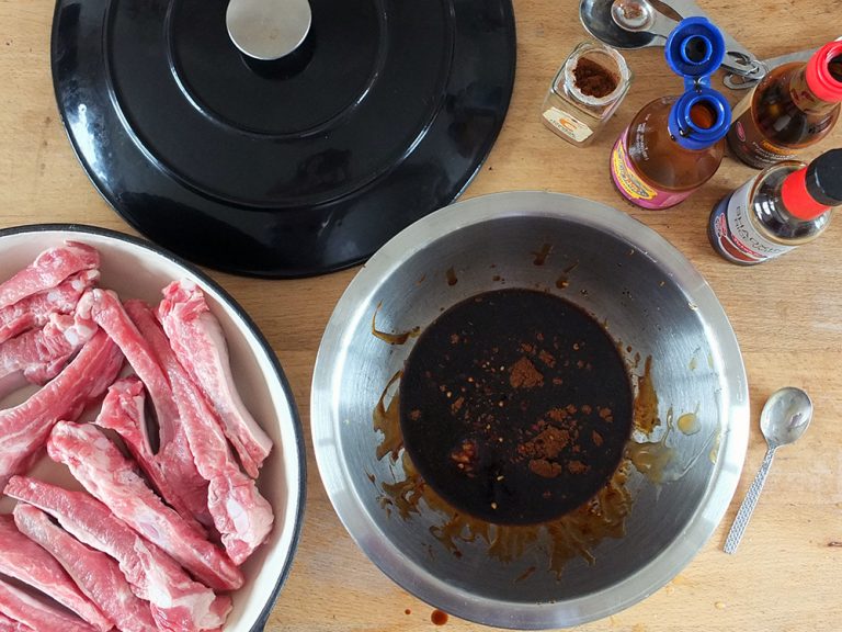 The Easiest Slow-Roasted Peking-Style Pork Ribs - Elizabeth's Kitchen Diary