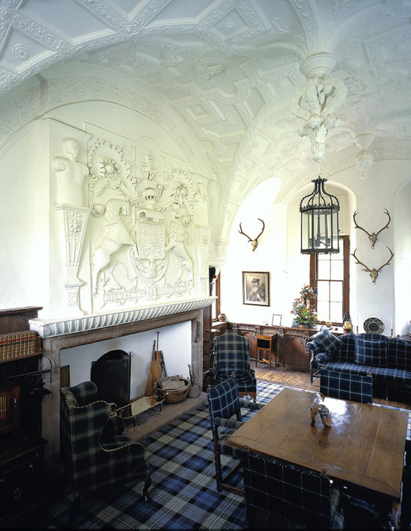 Craigievar Castle - Scotland's Pink Fairy-tale Castle - Elizabeth's ...