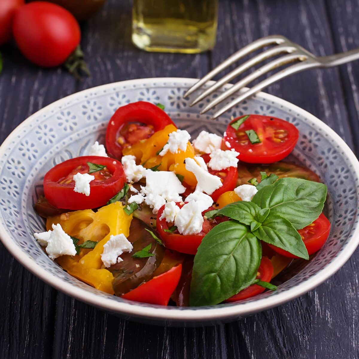Tomato and Goats Cheese Salad with Balsamic Dressing - Elizabeth's ...