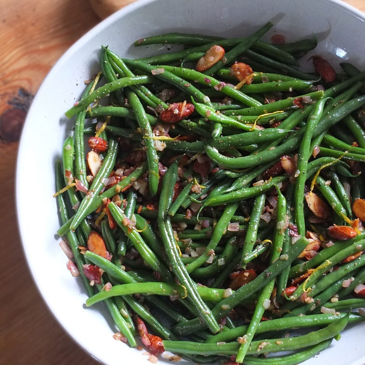 How to Make Green Beans Almondine: a Classic French Dish - Elizabeth's ...